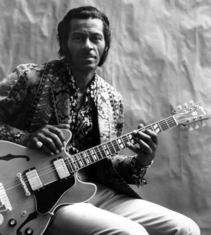 Chuck Berry, Rock and Roll Pioneer, Dies at Age 90