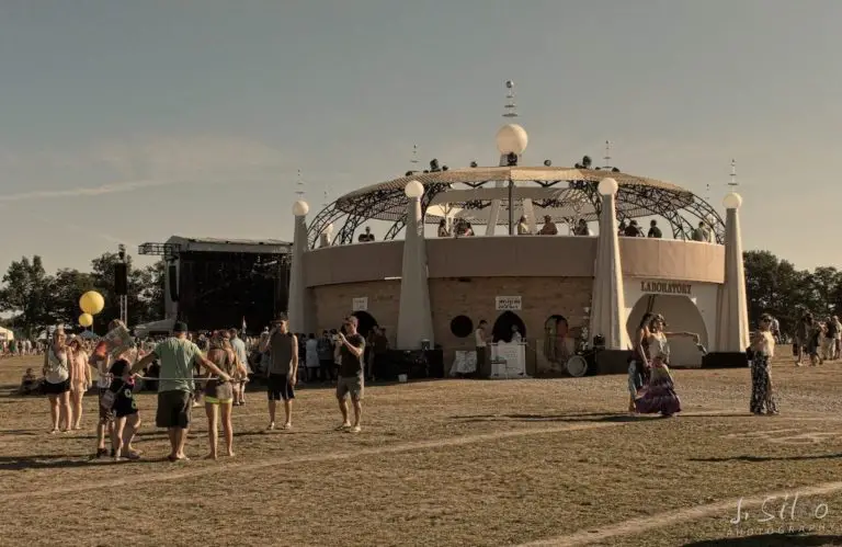 Photo Gallery: Magnaball - The Circus Is The Place For Me