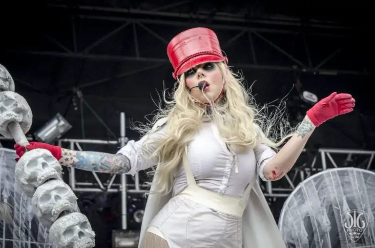 Upstate's Maria Brink of In This Moment headlining Hell Pop tour - NYS ...