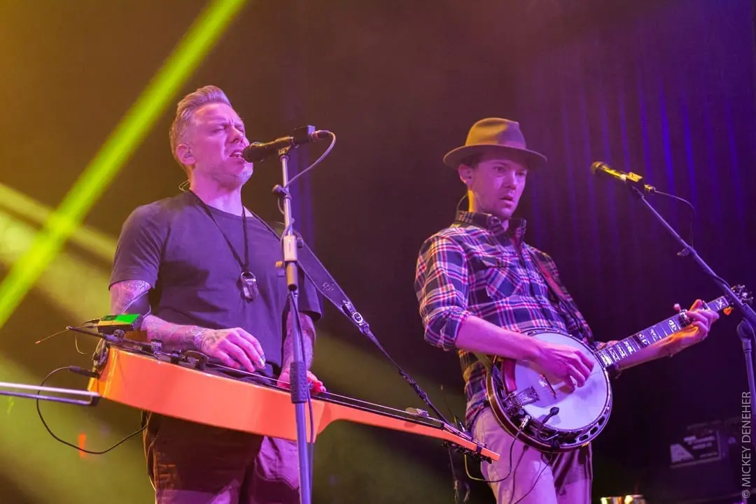 Interview: The Infamous Stringdusters - One for All and All for One
