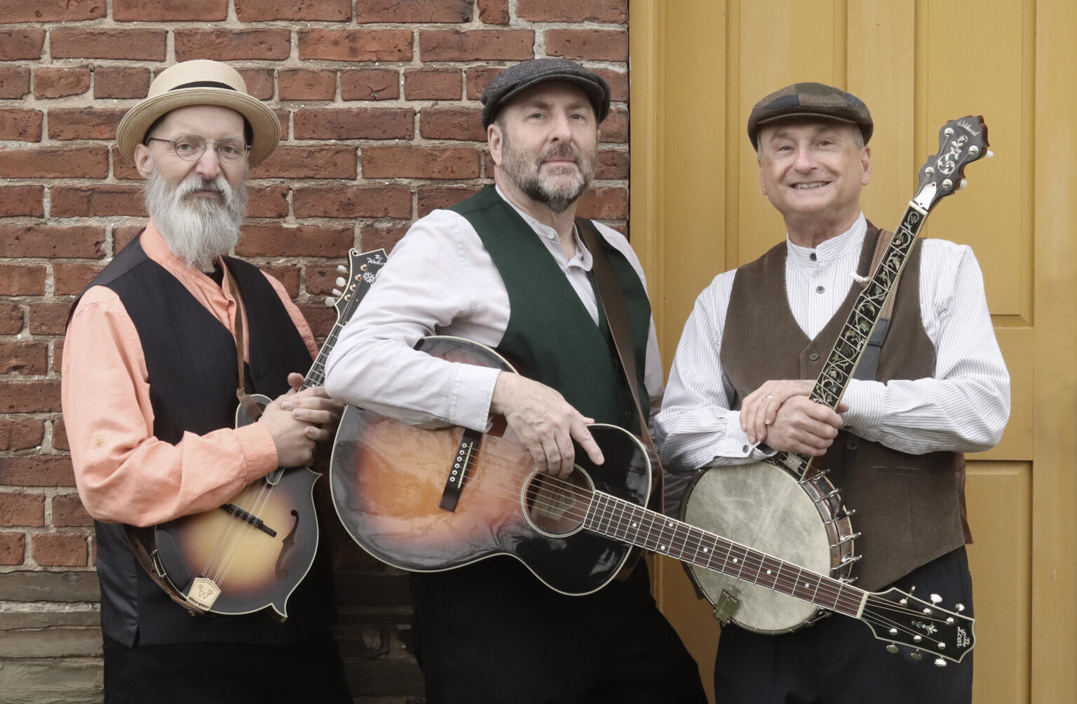 Tuning In With The Lost Radio Rounders