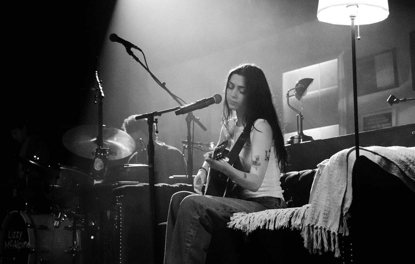 In Focus: Olivia Barton and Lizzy McAlpine at Brooklyn Steel