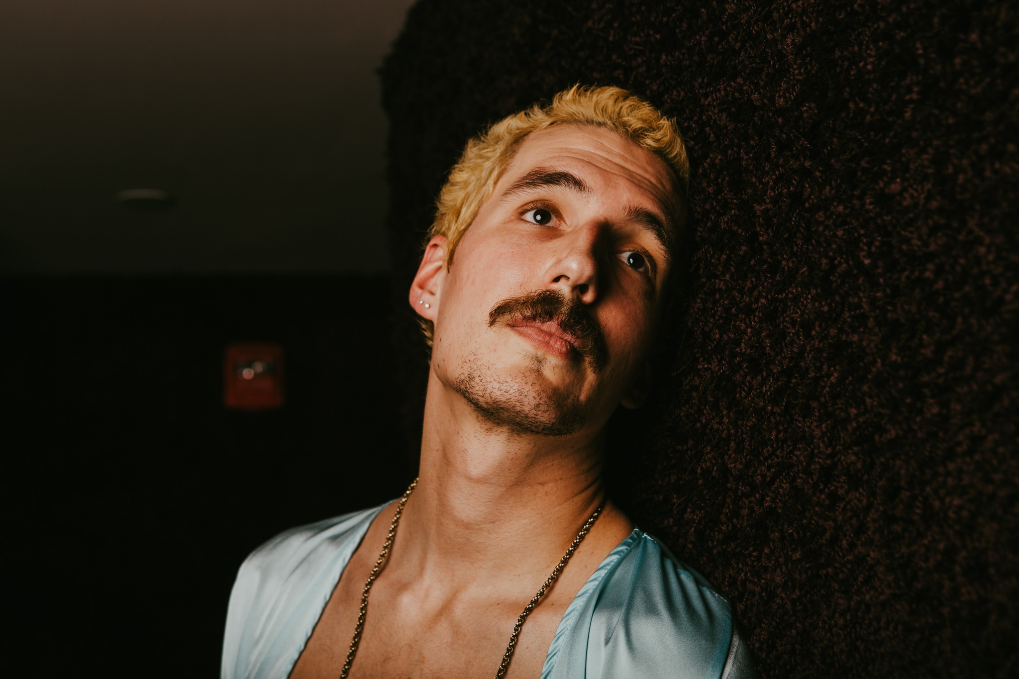 Josh Schwartz Unviels JOSCH, "Icarus in Motion" debut single